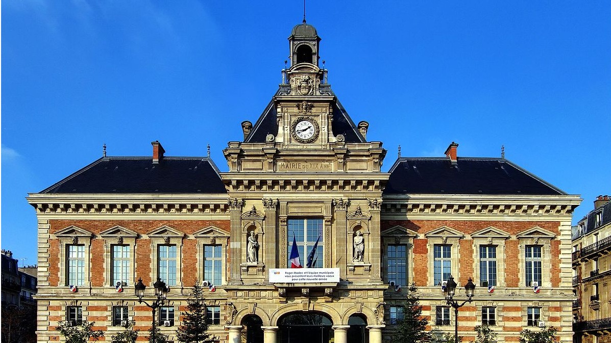 Trois milliards pour la rénovation des bâtiments publics - DECIDEURS ...