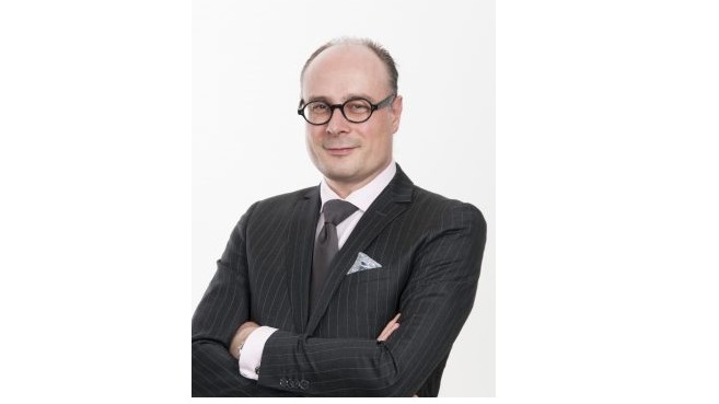 Frédérick Lacroix (Clifford Chance) « On devrait assister à une ...